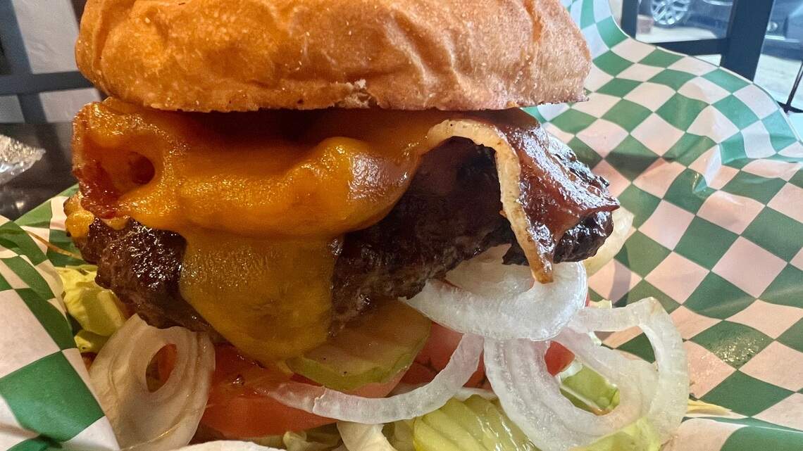 Original Chop House Burgers restaurant returns to Arlington | Fort ...
