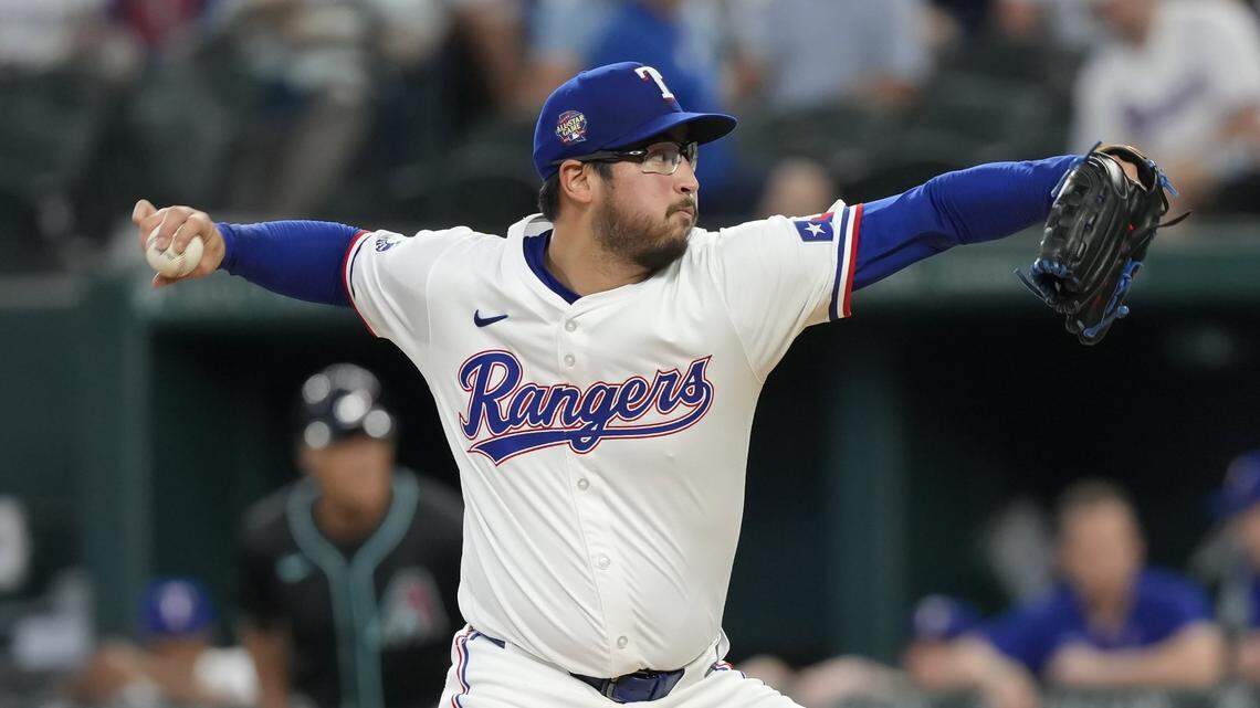 Texas Rangers acquire pitcher José Ruiz in trade with Braves | Fort ...