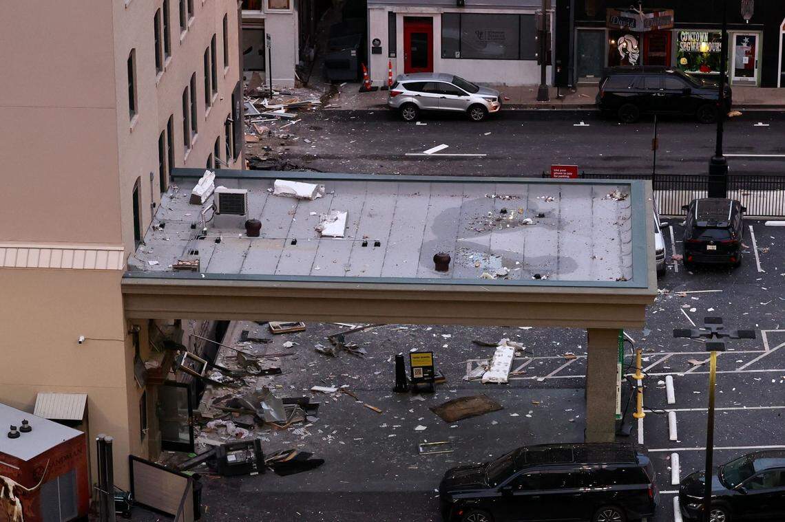 PHOTOS: Explosion at Sandman hotel in downtown Fort Worth | Fort Worth ...