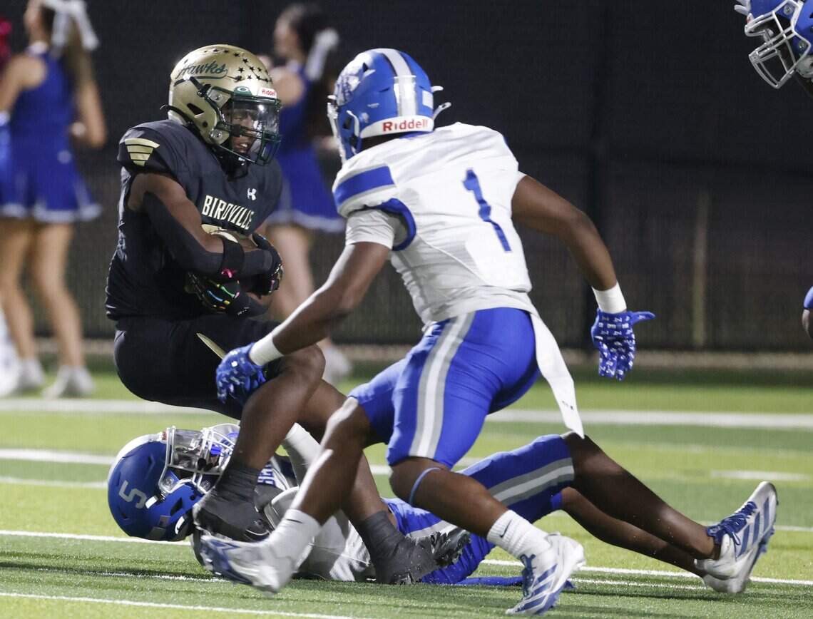 Brewer football takes down Birdville in crucial matchup | Fort Worth ...