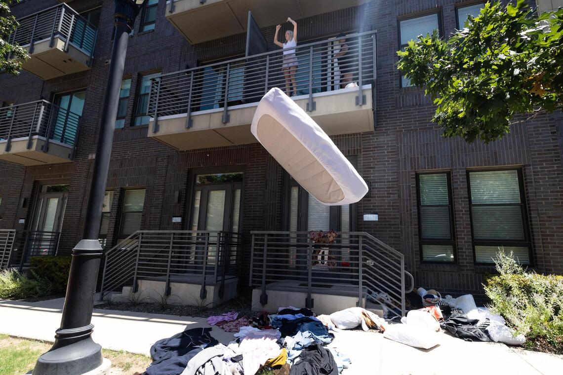 Tenants protest at The Cooper Apartments after 6-alarm fire | Fort ...