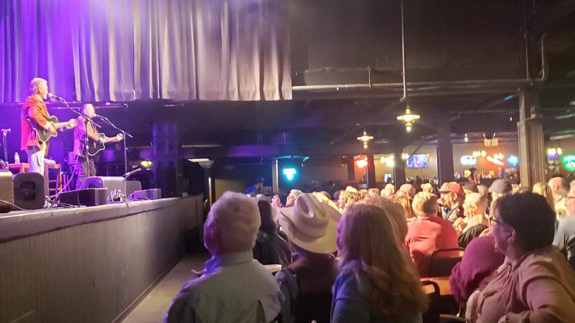 Billy Bob’s Texas turned 40 with hits-filled show by Gatlins | Fort ...