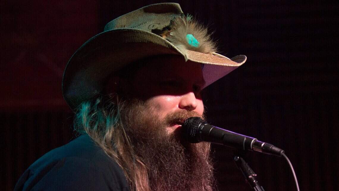 Chris Stapleton enthralled Arlington Globe Life Field crowd | Fort ...