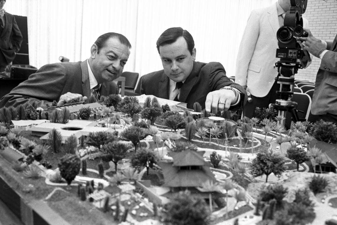 Six Flags Over Texas: Historic photos over the last 52 years | Fort ...