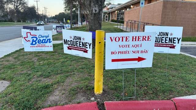 Can adults bring kids with them to polls while voting in Texas? | Fort ...