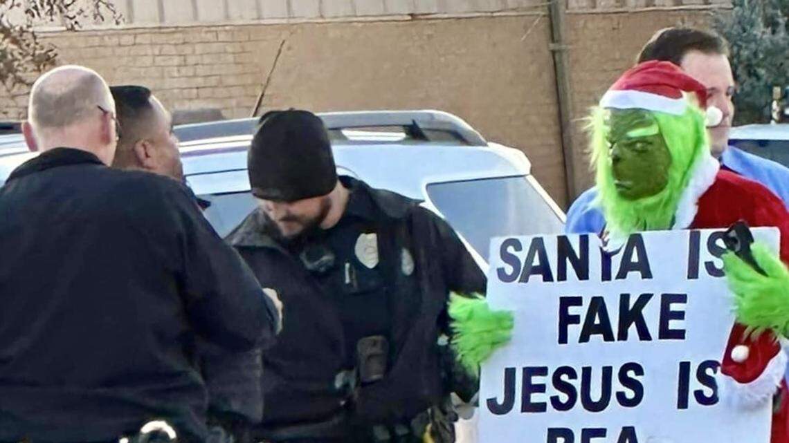 War on Santa? Texas Christmas debate over Jesus, St. Nick | Fort Worth ...