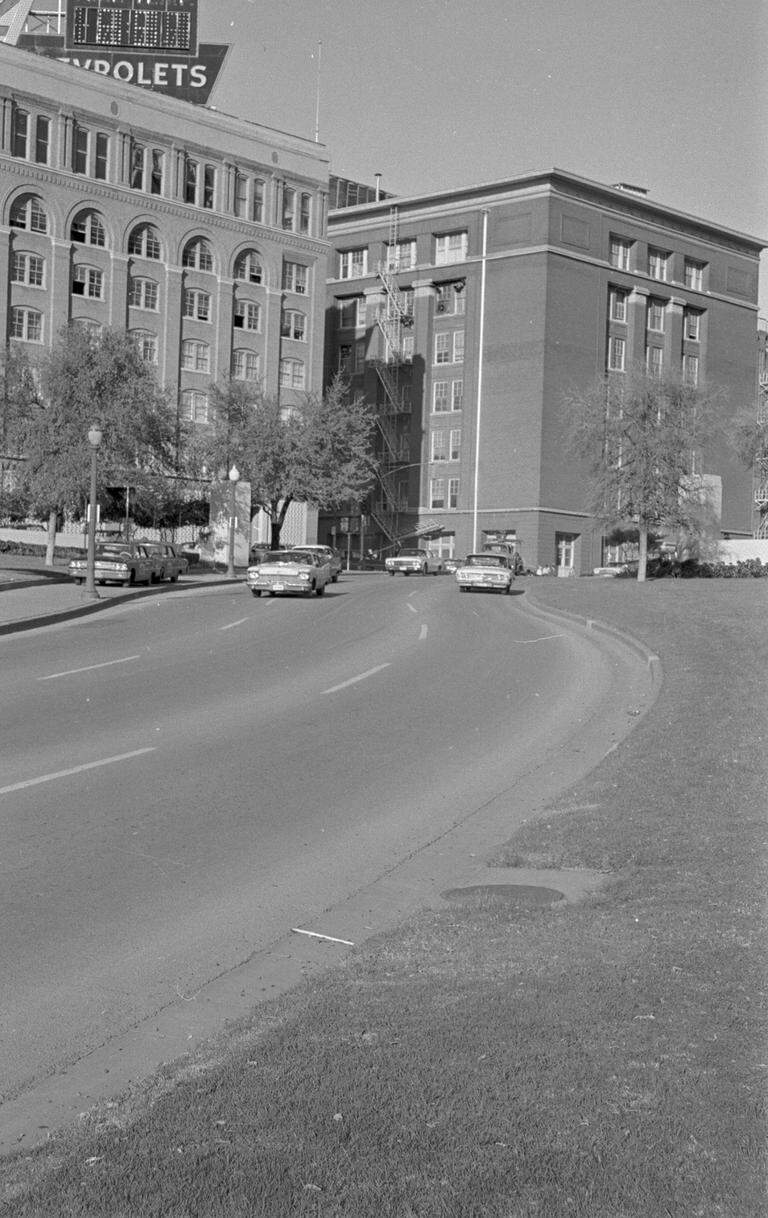 Photos captured chaos of JFK assassination in 1963 in Dallas | Fort ...