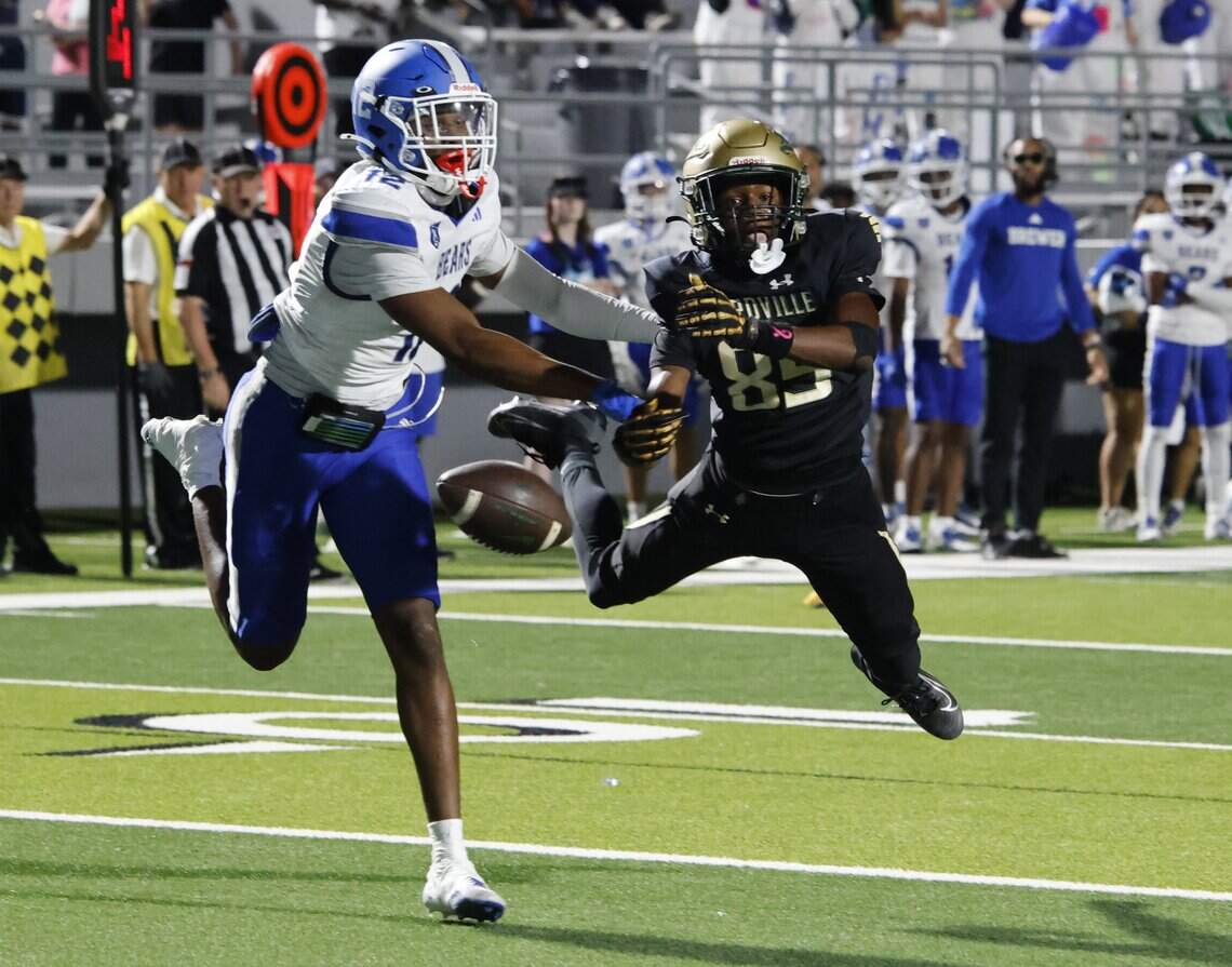 Brewer football takes down Birdville in crucial matchup | Fort Worth ...