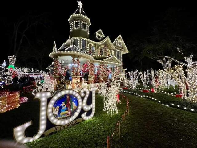 ABC’s ‘Christmas Light Fight’: 2 Texas families win $50K each | Fort ...