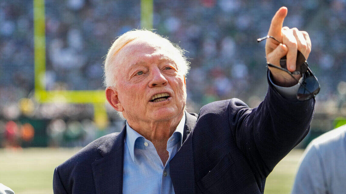 Cowboys’ Jerry Jones fined $250K for gesture to Jets crowd | Fort Worth ...