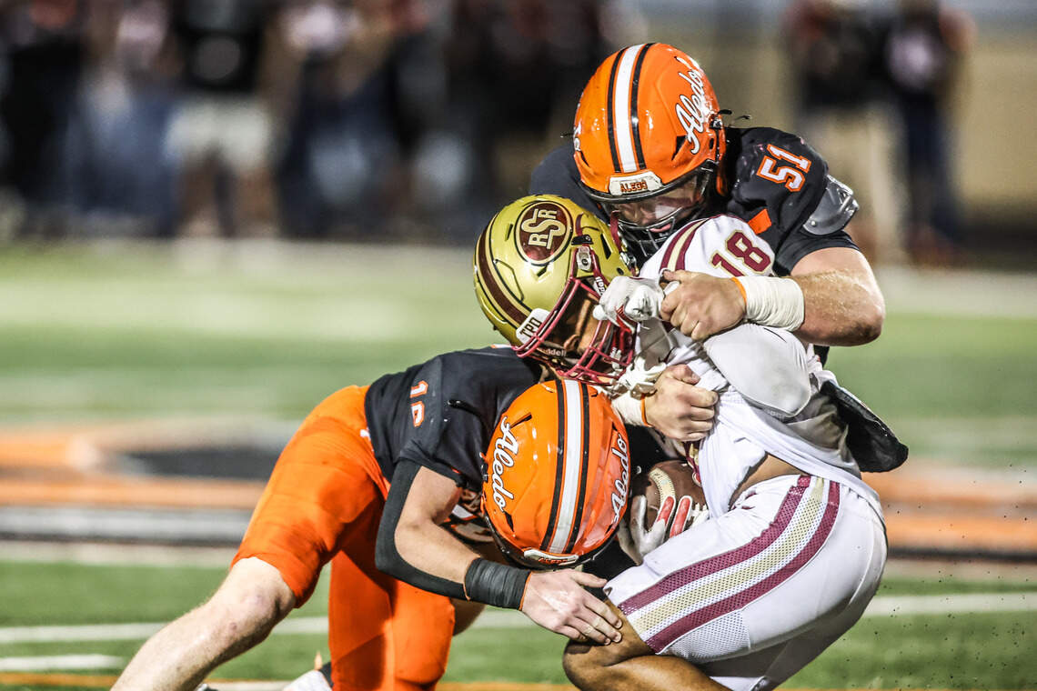 Aledo rolls up 680 yards of offense in drubbing of Saginaw | Fort Worth ...