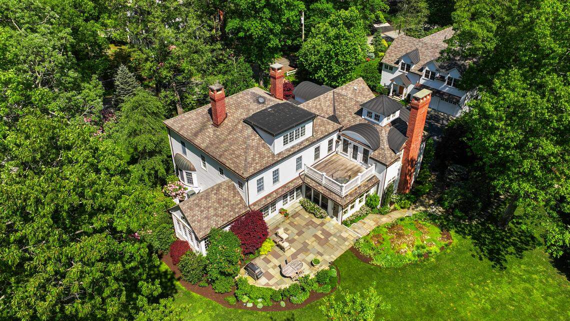 This compound is a secret and hidden well. It’s for sale in MA | Miami ...