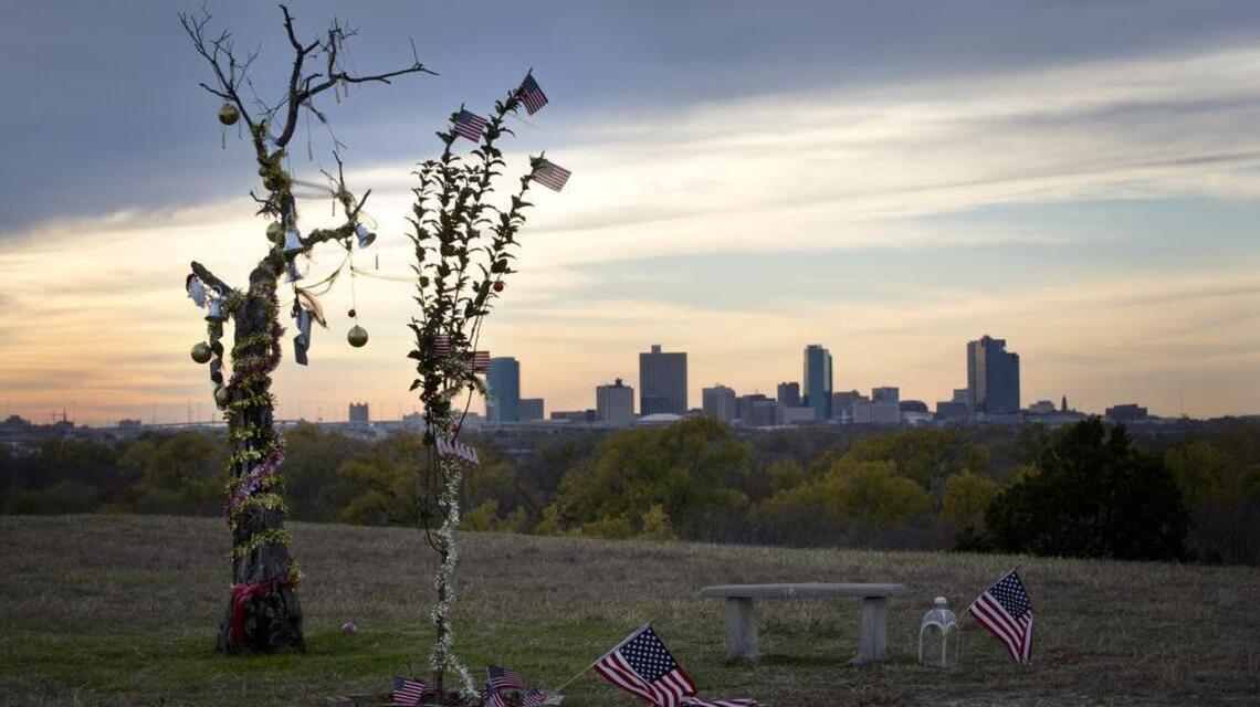 ‘Homeless Christmas Tree’ teaches lesson in death | Fort Worth Star ...